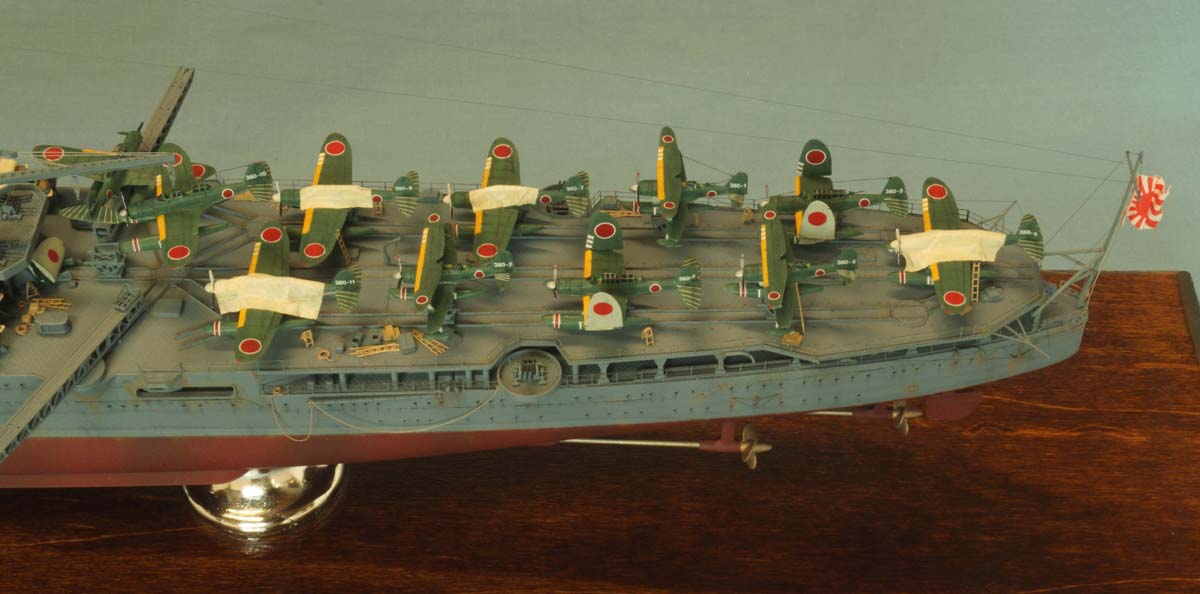 Flight-deck--------------overhead---------------port