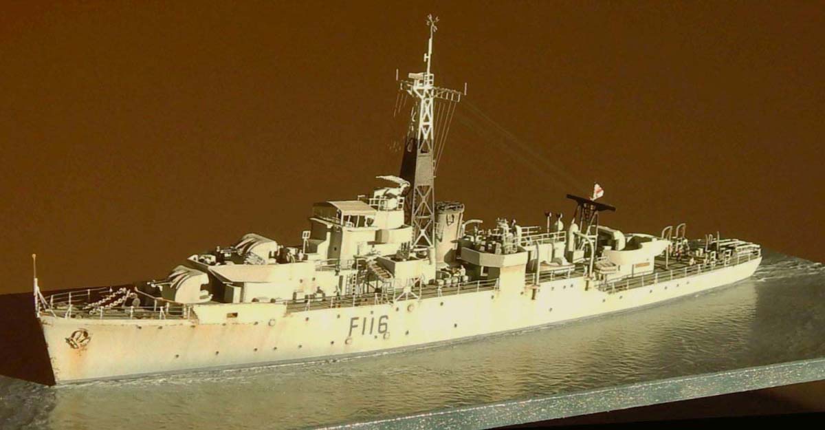 HMS_Amethyst_14